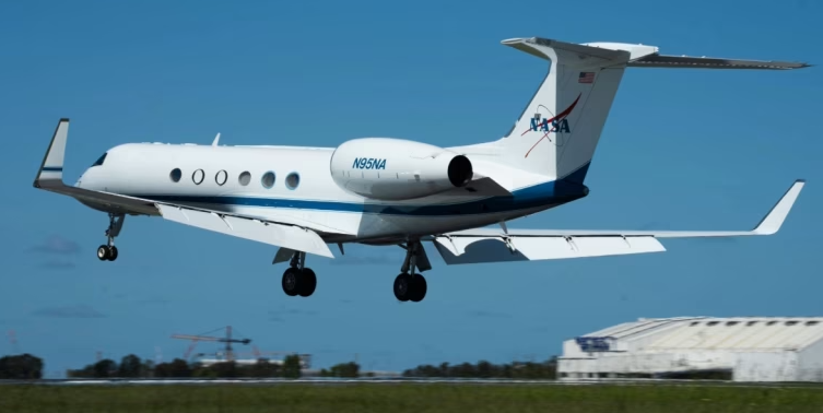 NASA GULFSTREAM V LANDS IN AUSTRALIA | Avalon Australian International Airshow